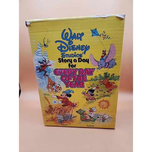 Disney | Other | Vintage 978 Walt Disneys Story A Day Collection Of ...